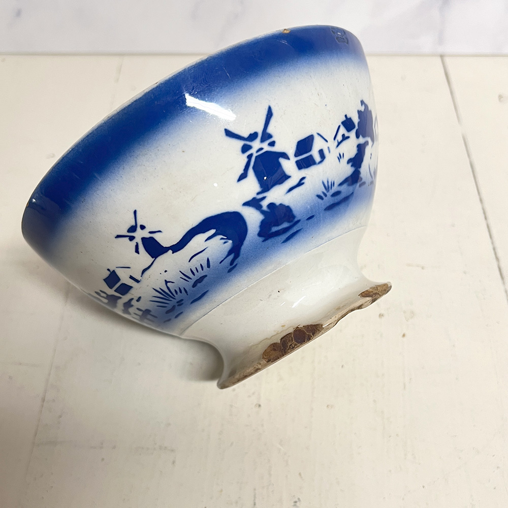 Badonviller bowl with max patina in blue from Bellevue Vintage